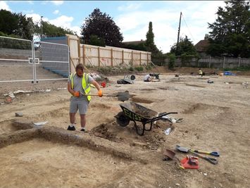 Strip, Map and Sample - INVICTA ARCHAEOLOGICAL SERVICES LTD